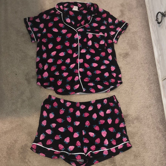 Secret Treasures | Intimates & Sleepwear | Strawberry Pajama Set | Poshmark